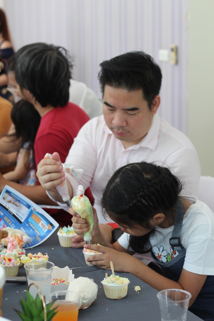 ภาพบรรยากาศของลูกบ้านลลิลในกิจกรรม "Work Shop - LALIN BIRTHDAY ชวน ...